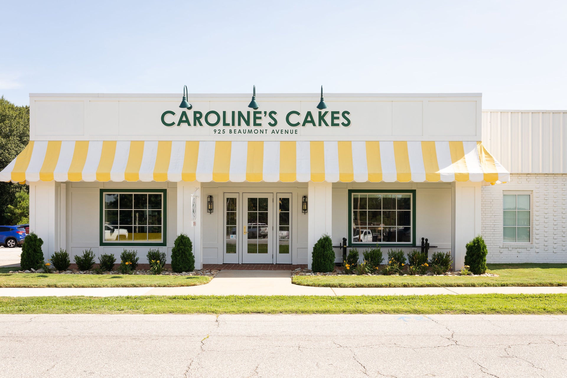 About Caroline's Cakes | Order Your New Favorite Gourmet Cake